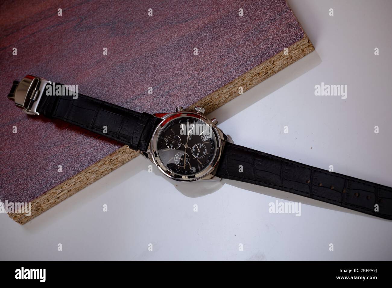 Hand wrist watch clock time designer luxury classic product items in ...
