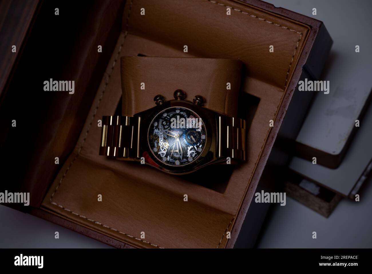 Hand wrist watch clock time designer luxury classic product items in ...
