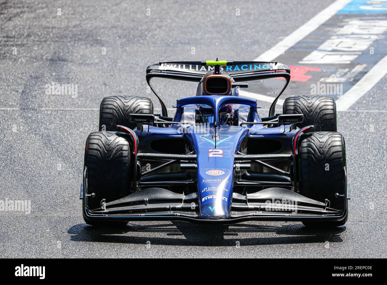 Logan Sargeant (USA) Williams Racing during Sprint Shootout Session on ...