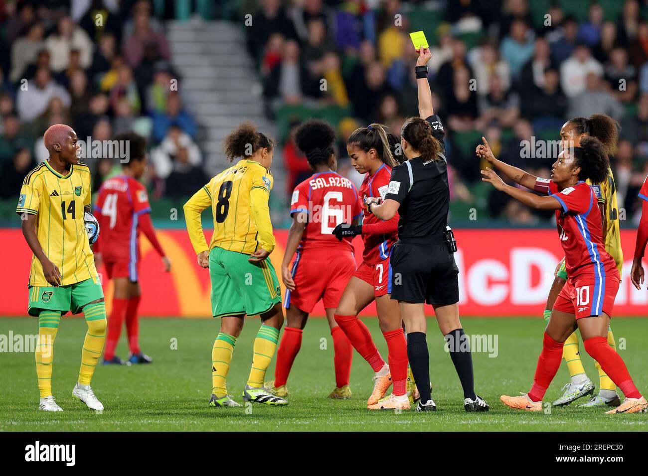 Perth, Australia. 29th July, 2023. Emily Cedeno of Panama (centre) is ...