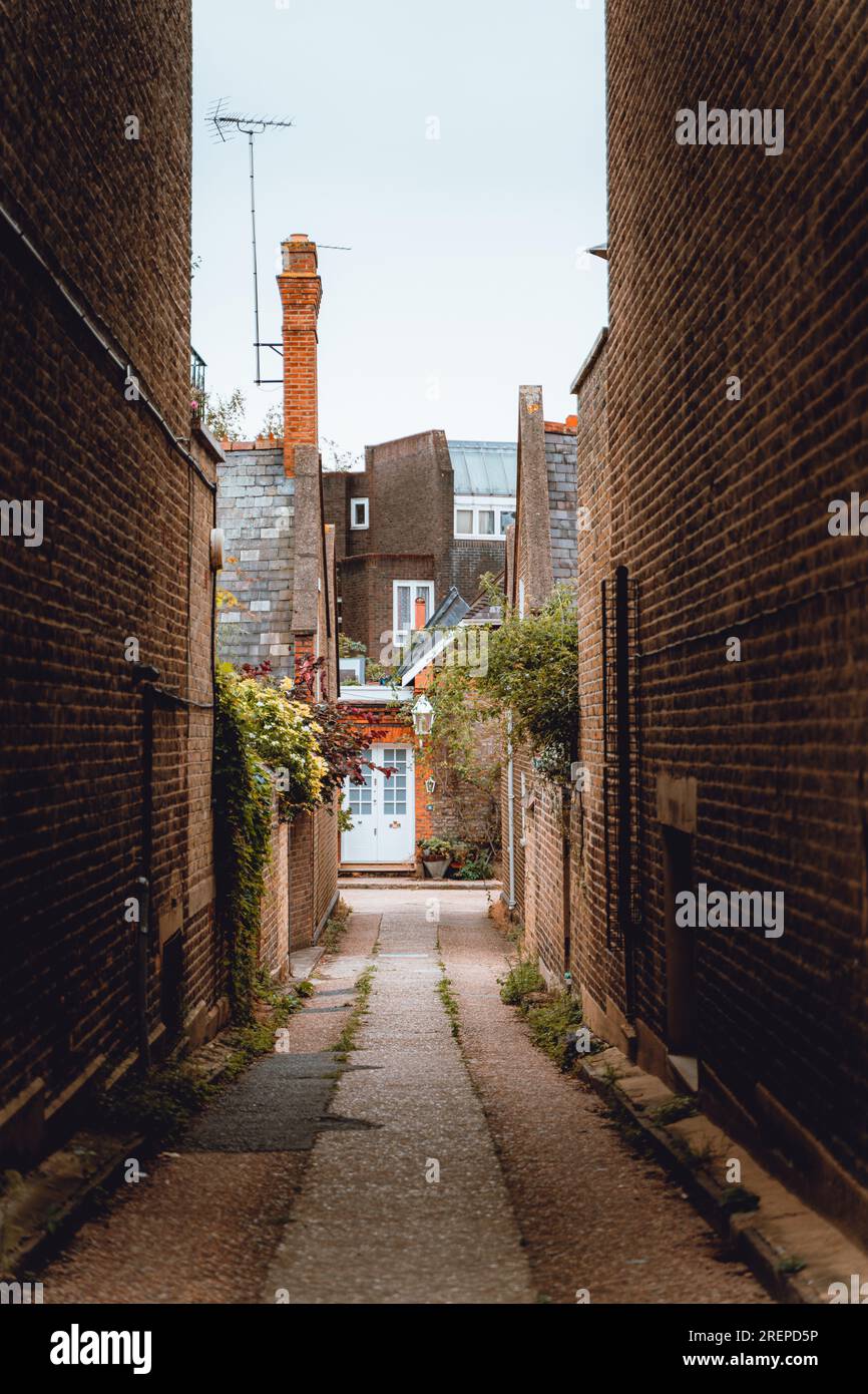 Alley way with brick walls hi-res stock photography and images - Alamy