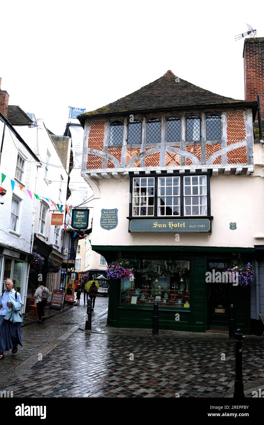 Charles dickens restaurant hi-res stock photography and images - Alamy