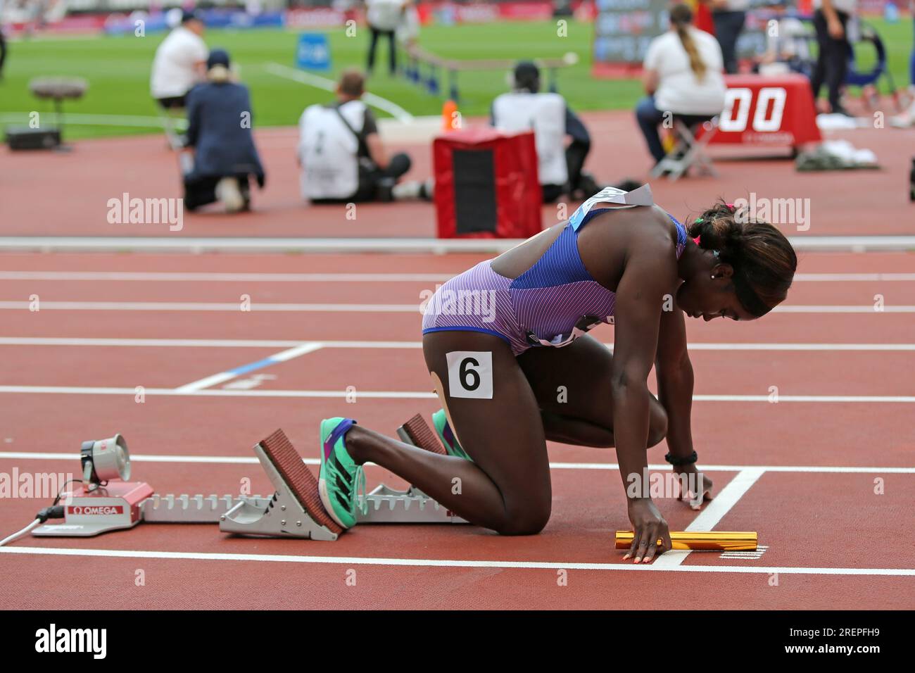 Annie TAGOE on the first leg for team Great Britain 1 in the Women's 4 ...
