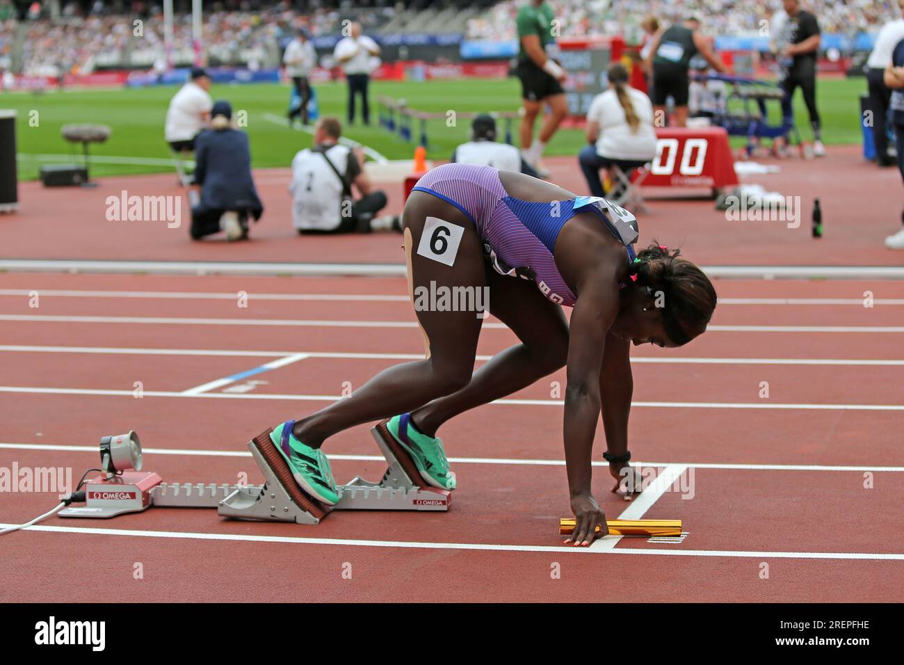 Annie TAGOE on the first leg for team Great Britain 1 in the Women's 4 ...