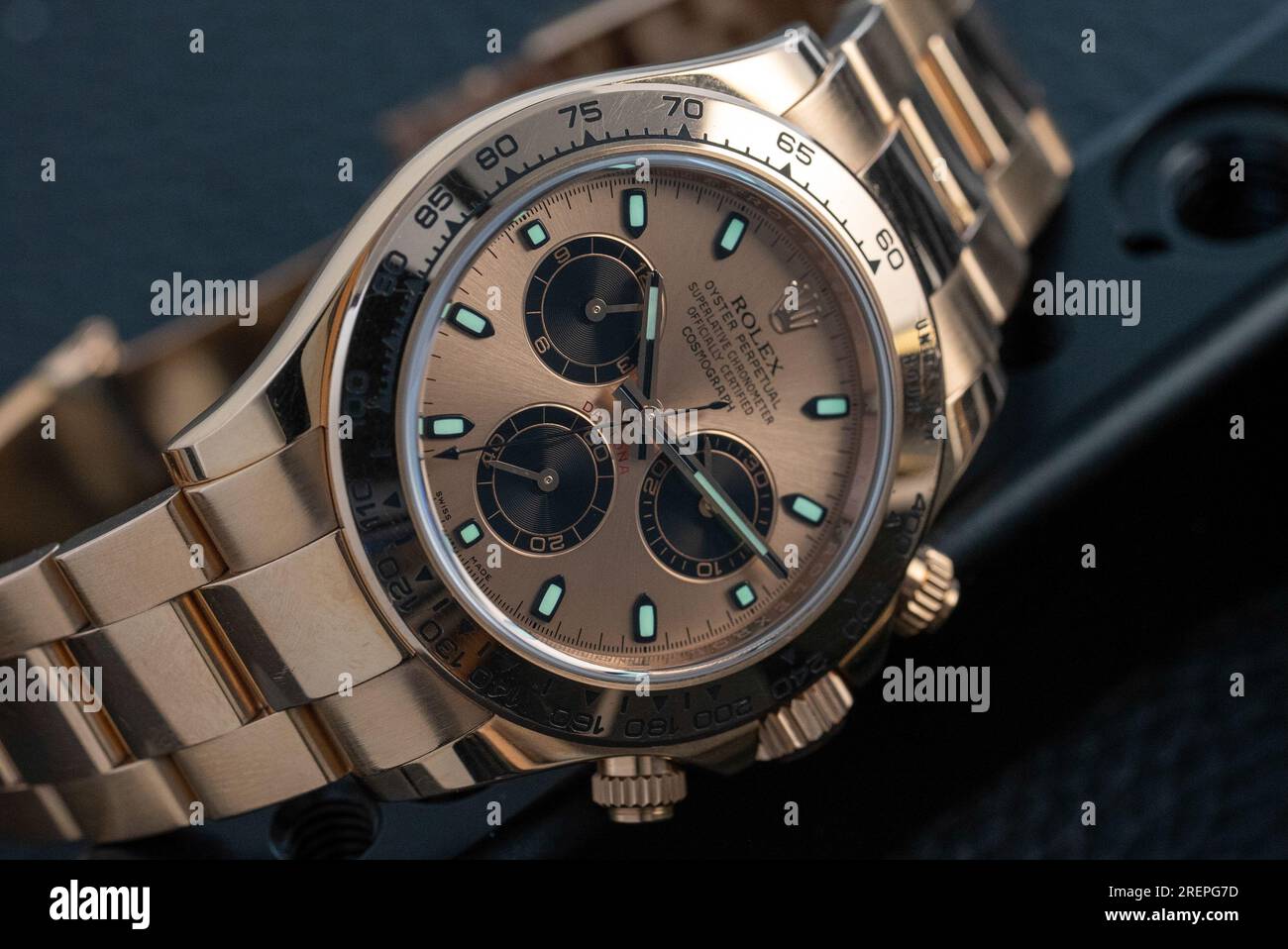 Photoshoot with the Rolex Daytona 116505 in Everose Gold Stock Photo ...