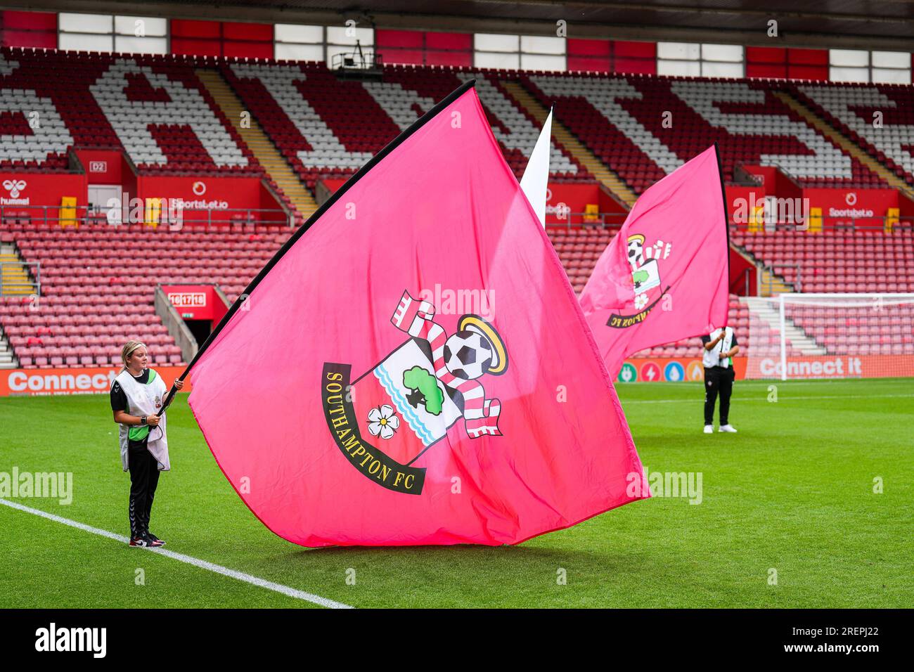 SOUTHAMPTON - Flags of Southampton during the friendly match between ...