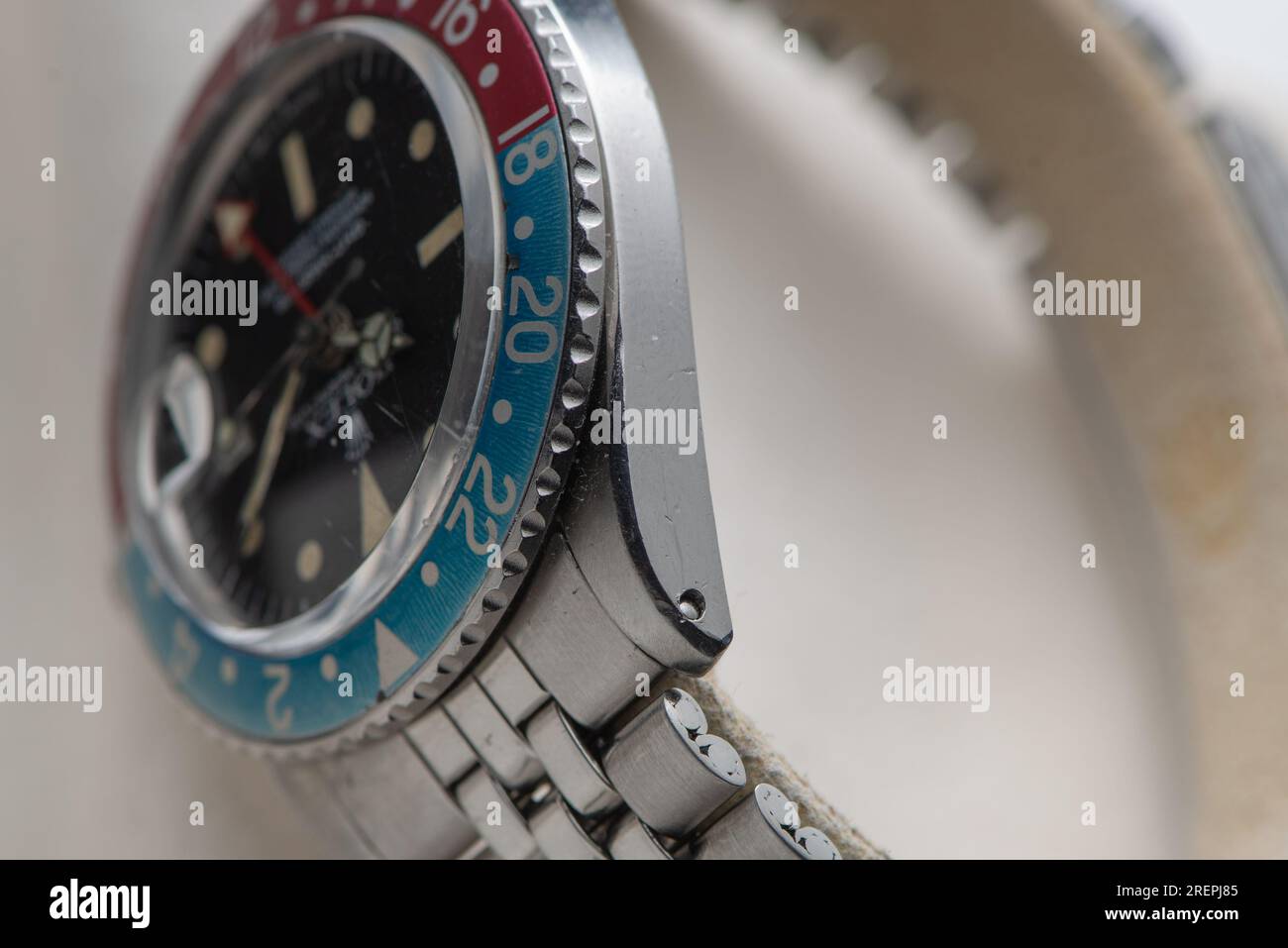 Vintage Rolex GMT-Master 1675 with a rare All-Red 24-hour hand Stock ...
