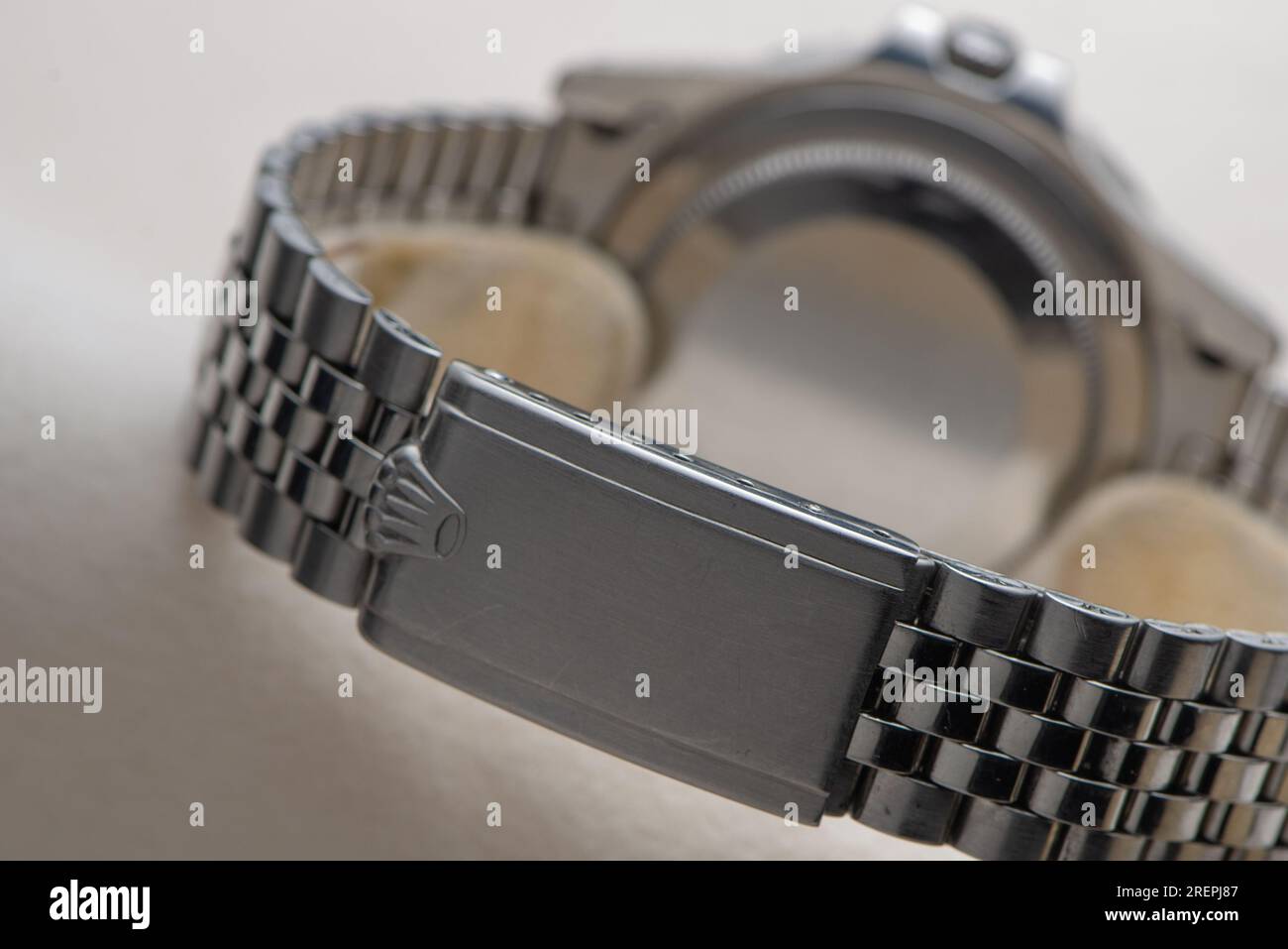 Vintage Rolex GMT-Master 1675 with a rare All-Red 24-hour hand Stock ...