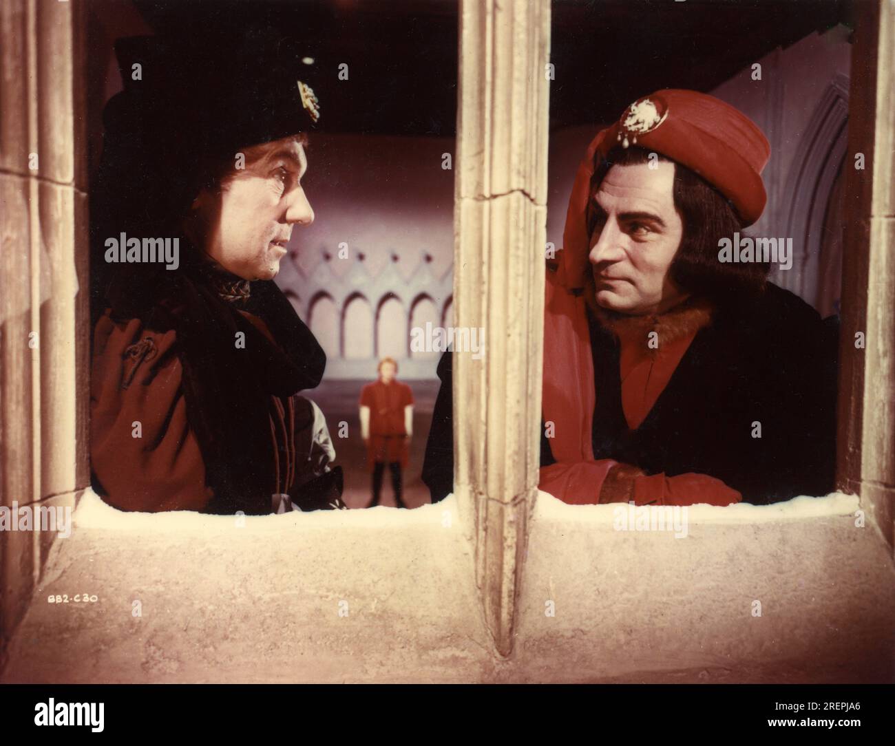 RALPH RICHARDSON and LAURENCE OLIVIER in RICHARD III 1955 director ...