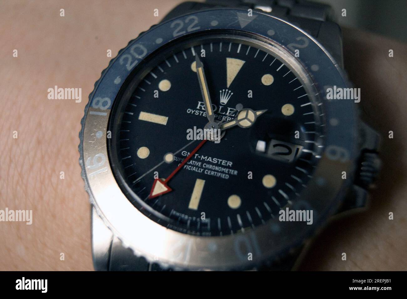 Vintage Rolex GMT-Master 1675 with a rare All-Red 24-hour hand Stock ...