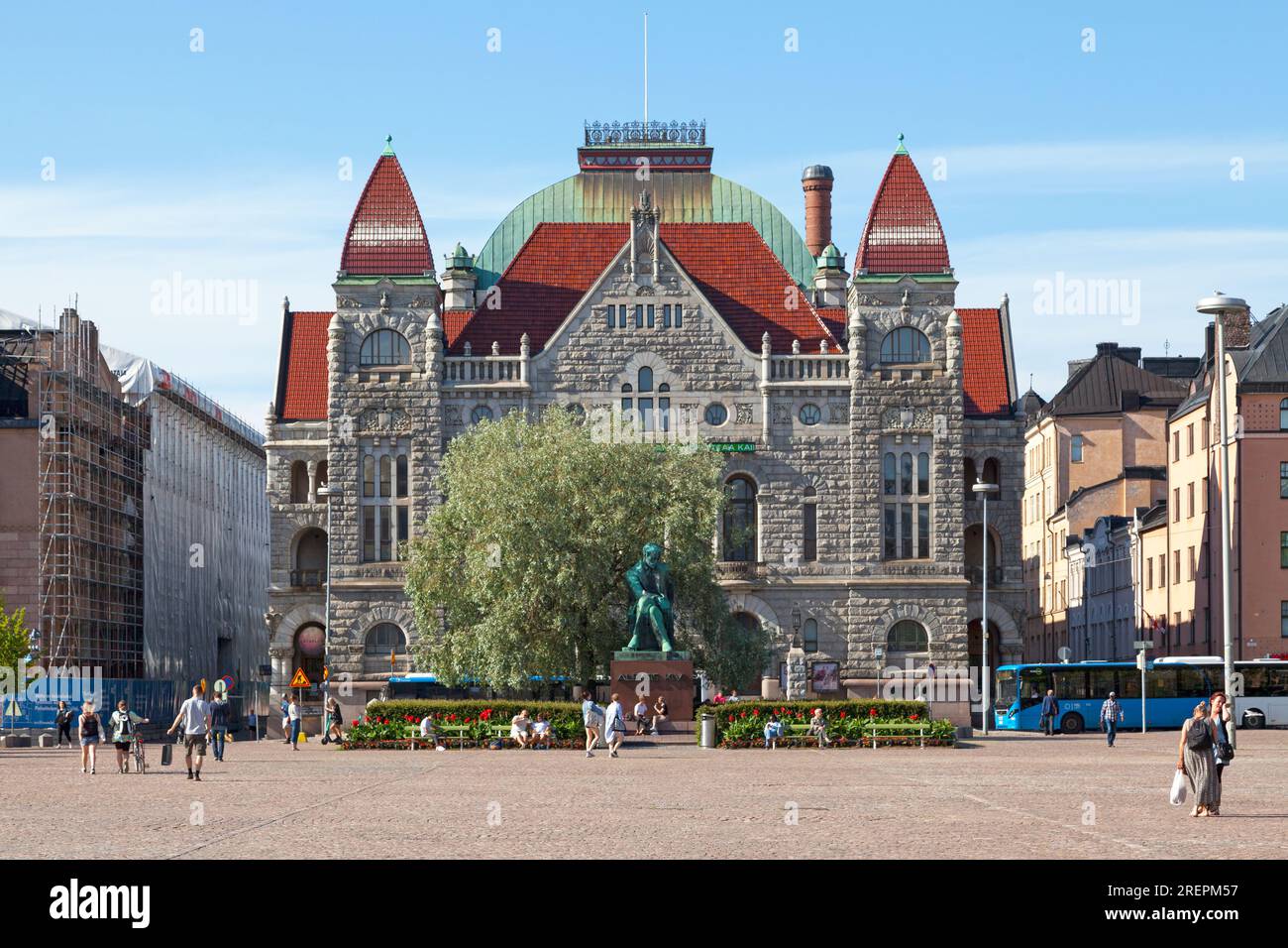 National theatre in helsinki hi-res stock photography and images - Alamy
