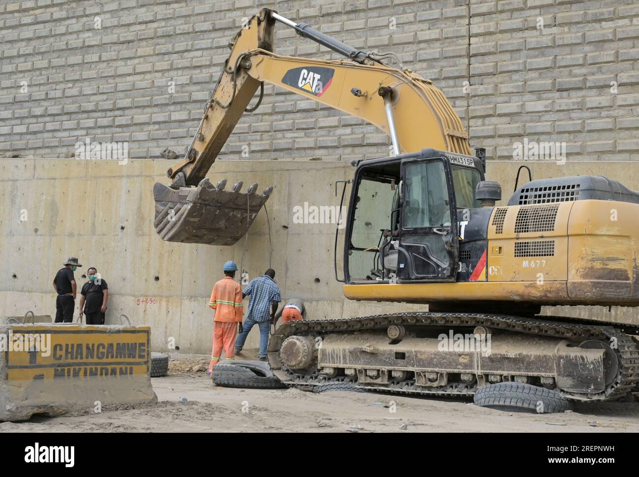 KENYA, Mombasa, chinese construction projects by CCCC China ...