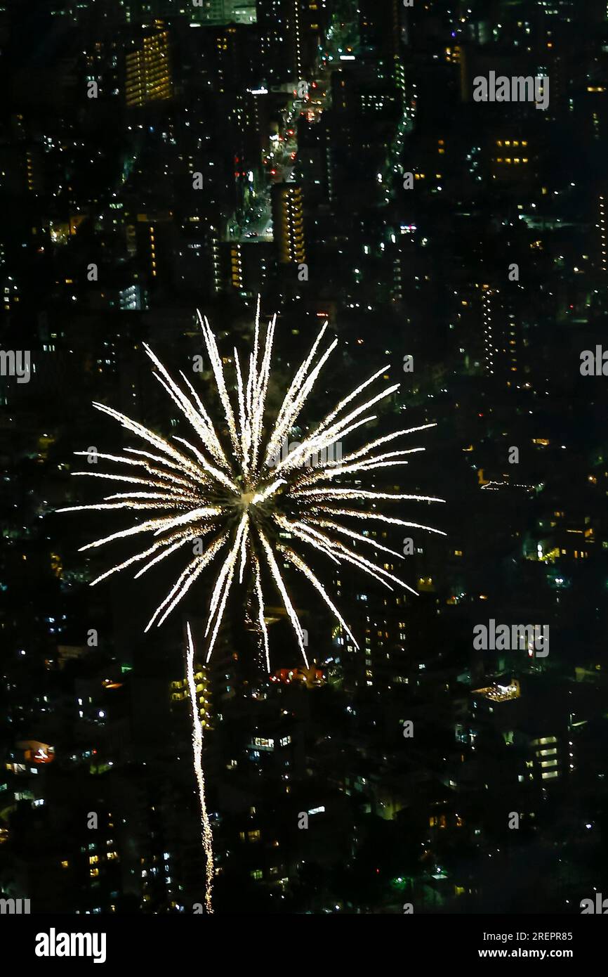 Sumidagawa fireworks festival hi-res stock photography and images - Alamy