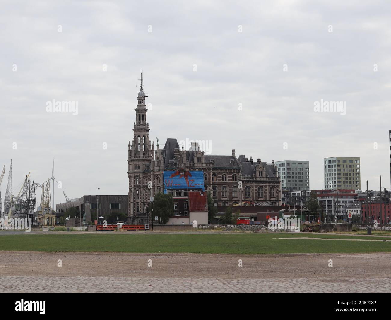 The Loodsgebouw (Pilotage) is an administrative office building from ...