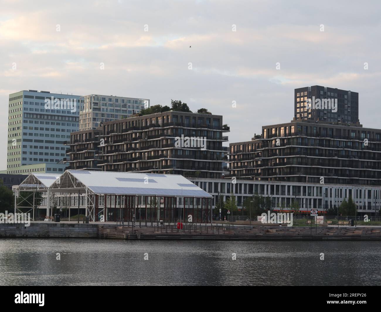 Buildings along the Kattendijkdok (Kattendijk dock) is located in the ...