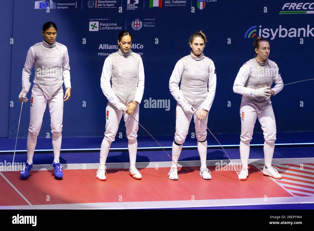 French fencing team hi-res stock photography and images - Alamy