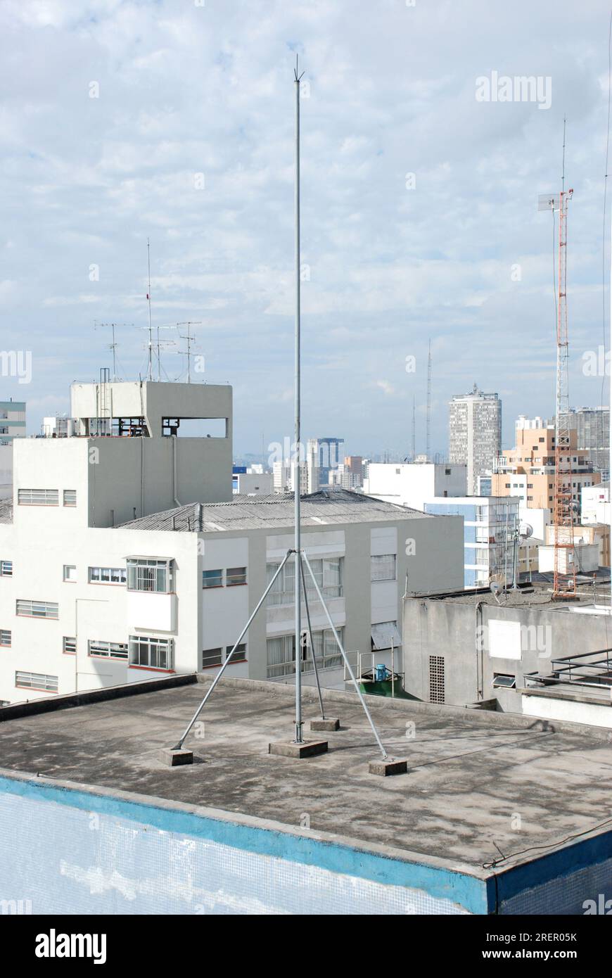 Residential lightning protection hi-res stock photography and images ...