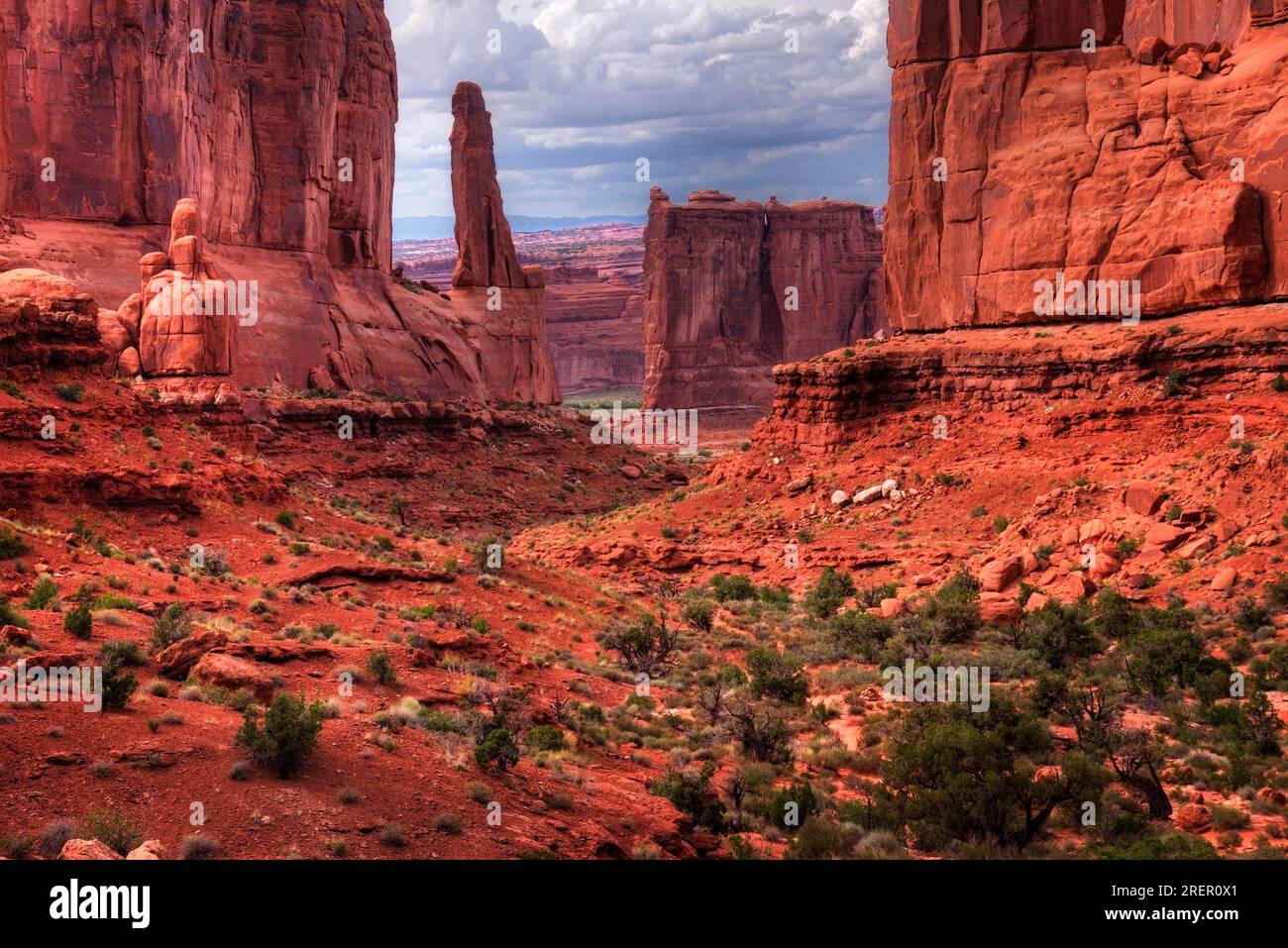 Scenic desert view hi-res stock photography and images - Alamy