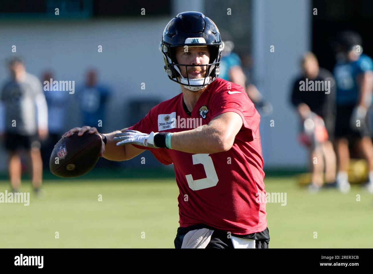 Jacksonville Jaguars quarterback C.J. Beathard (3) throws a pass during ...