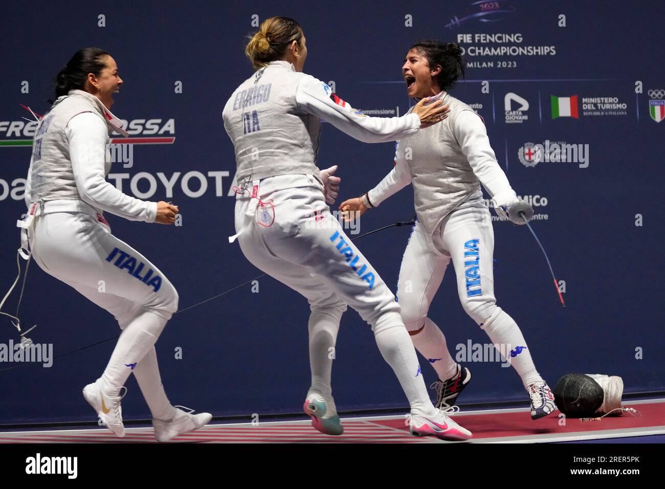 Italy's team celebrate after winning against team France during the ...