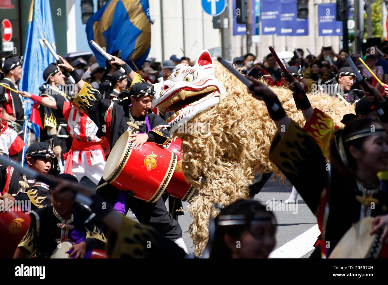 Tokyo, Japan. 29th July, 2023. Eisa dancers perform during the Shinjuku ...
