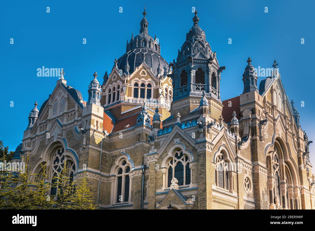 The wonderful building of the New Synagogue in Szeged, Hungary Stock ...