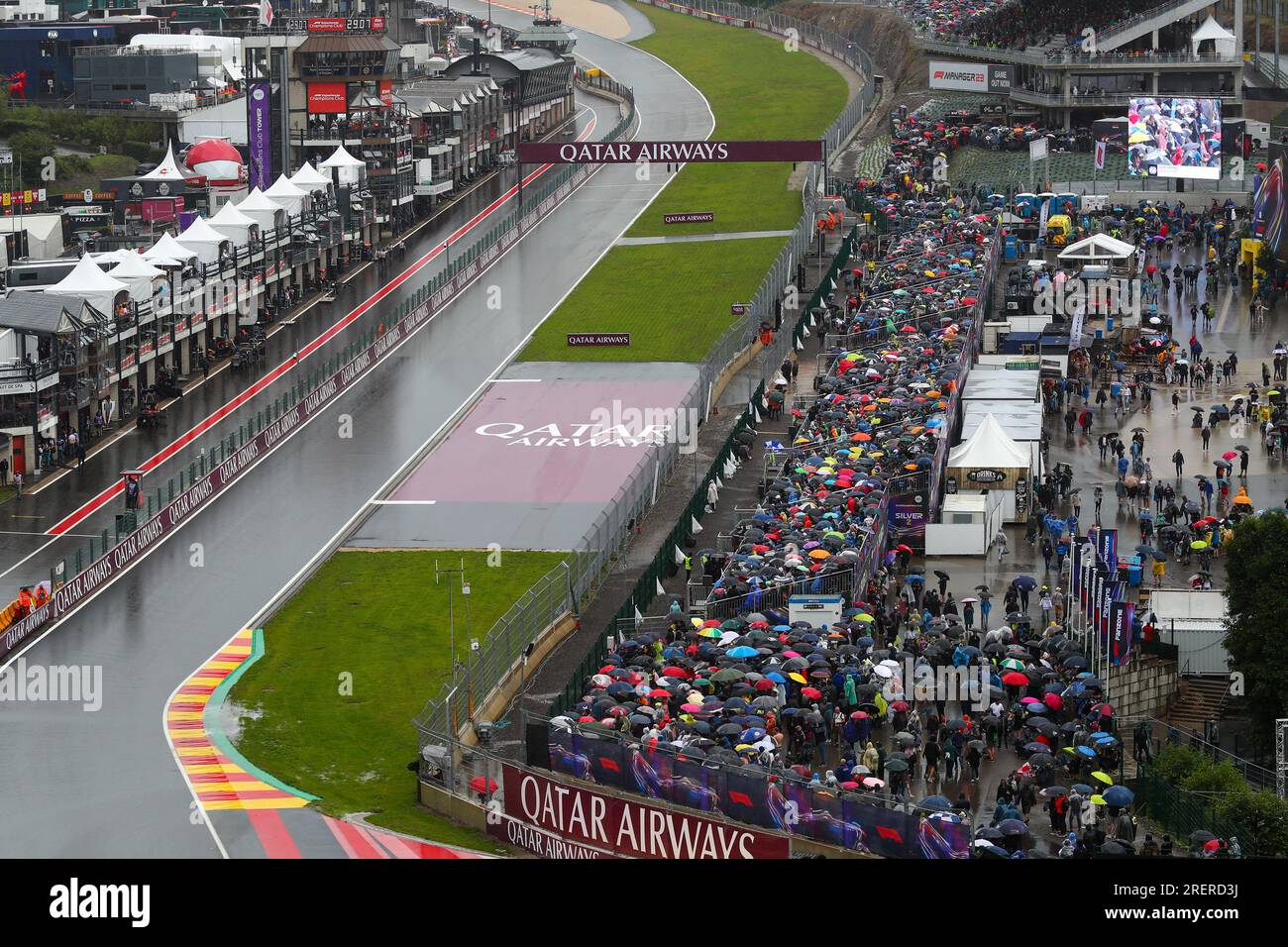 Atmosphere waiting the start of Sprint Race under the rain during ...