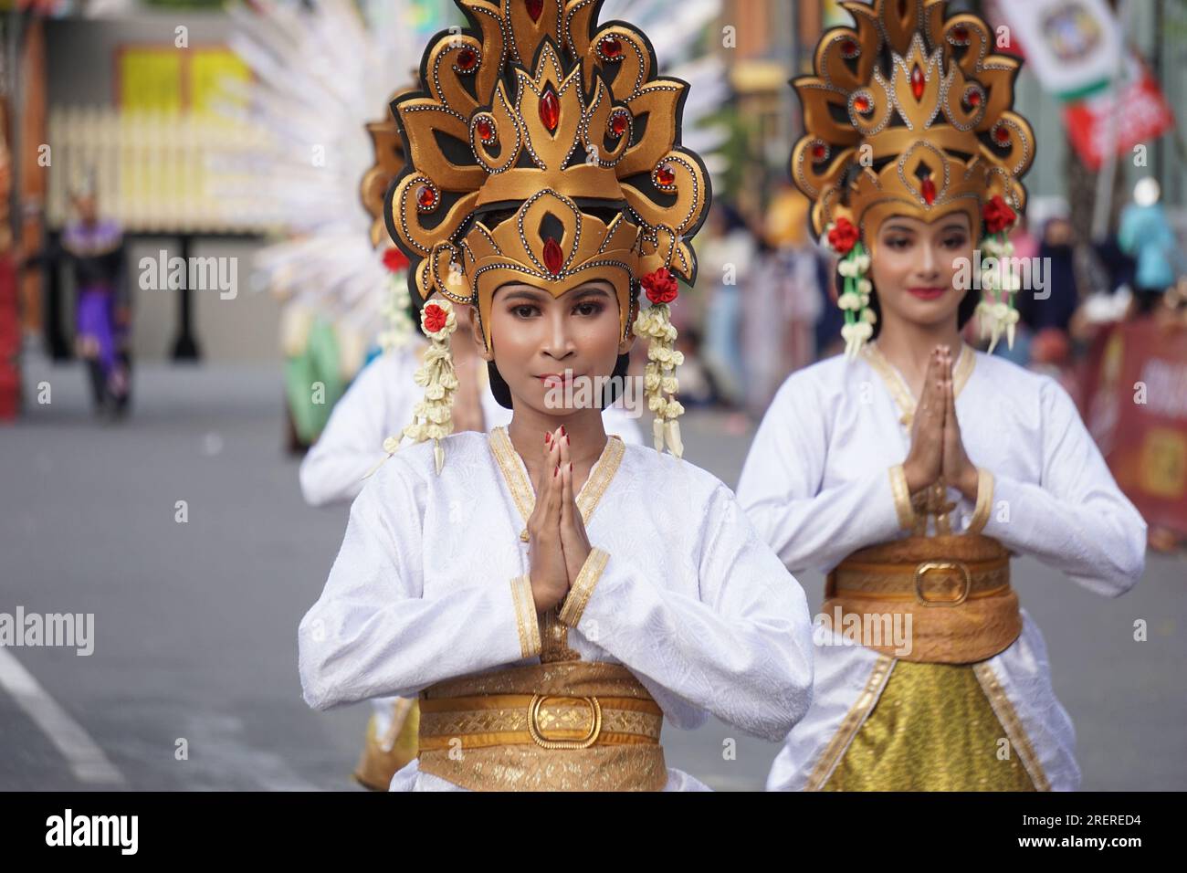 The angso duo dance tells of a pair of swans that are believed to guide ...