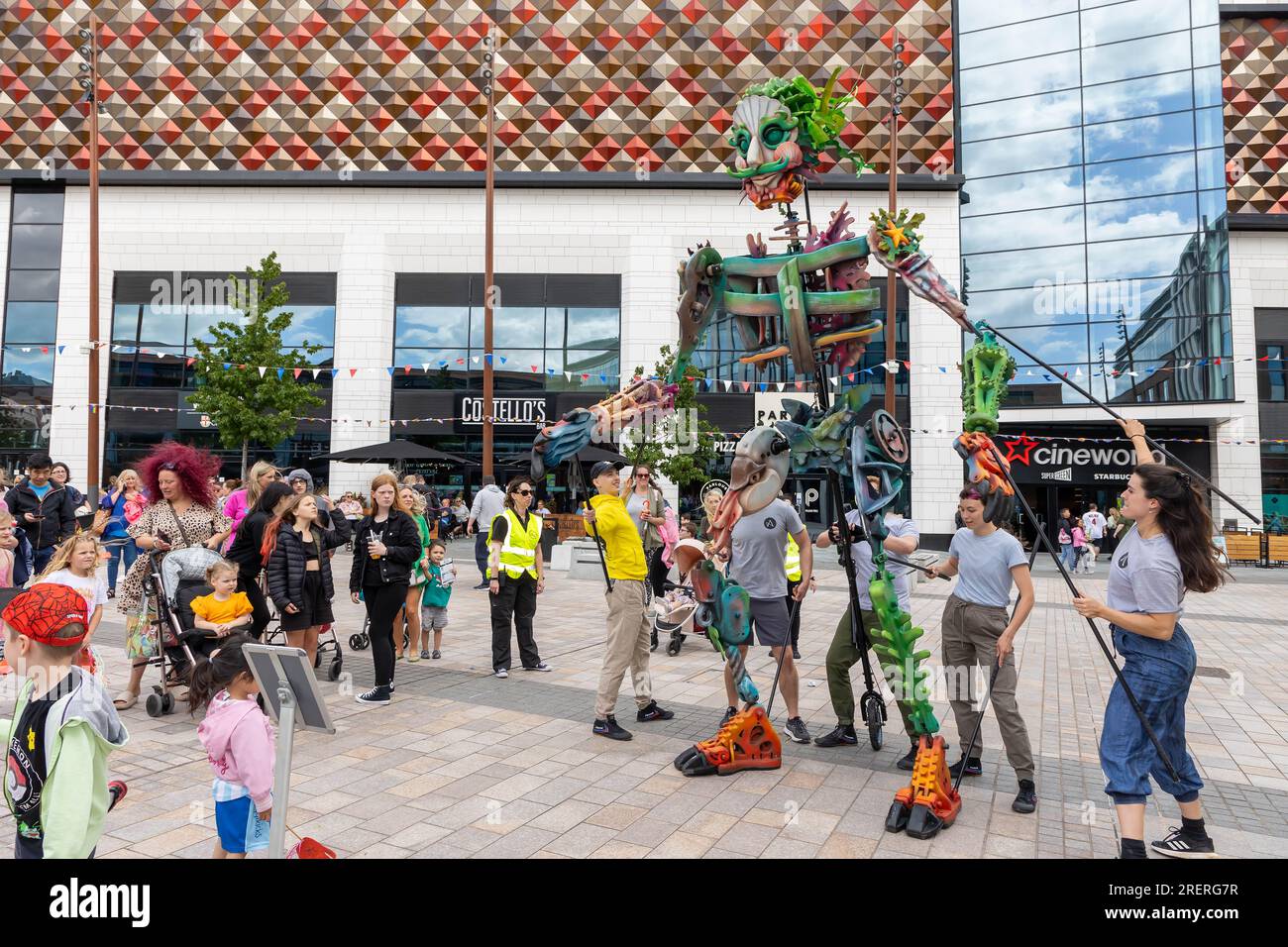 13 foot tall sea giant puppet hi-res stock photography and images - Alamy
