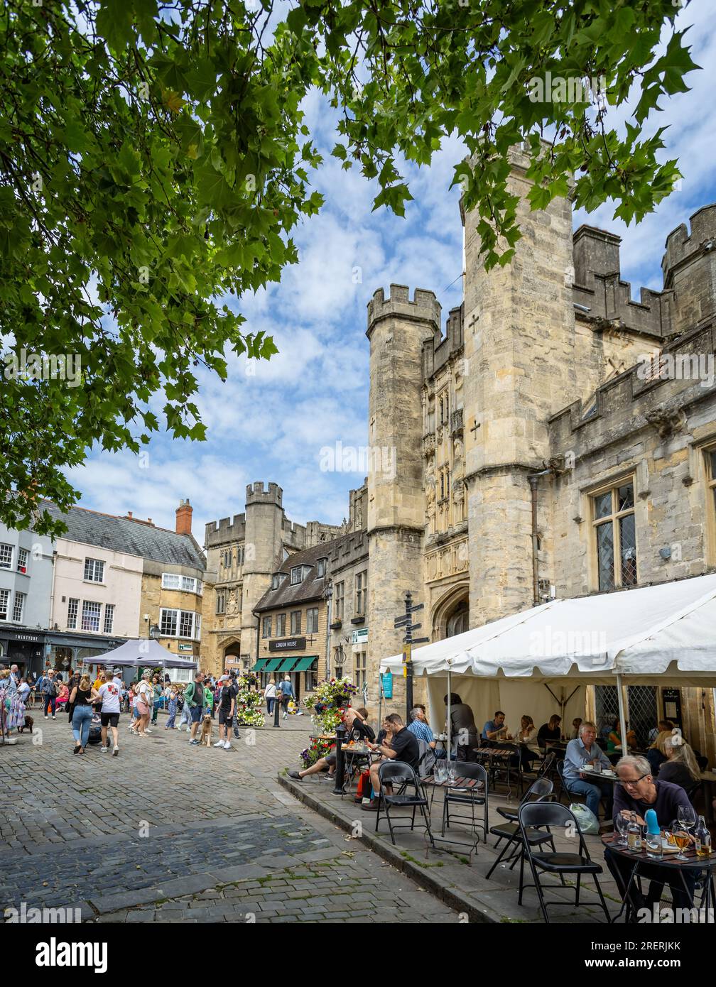 Rebus bishop beckington hi-res stock photography and images - Alamy