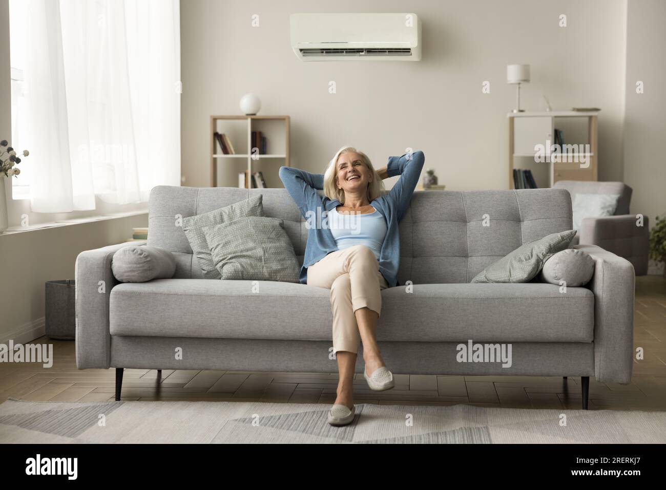 Look under couch hi-res stock photography and images - Alamy