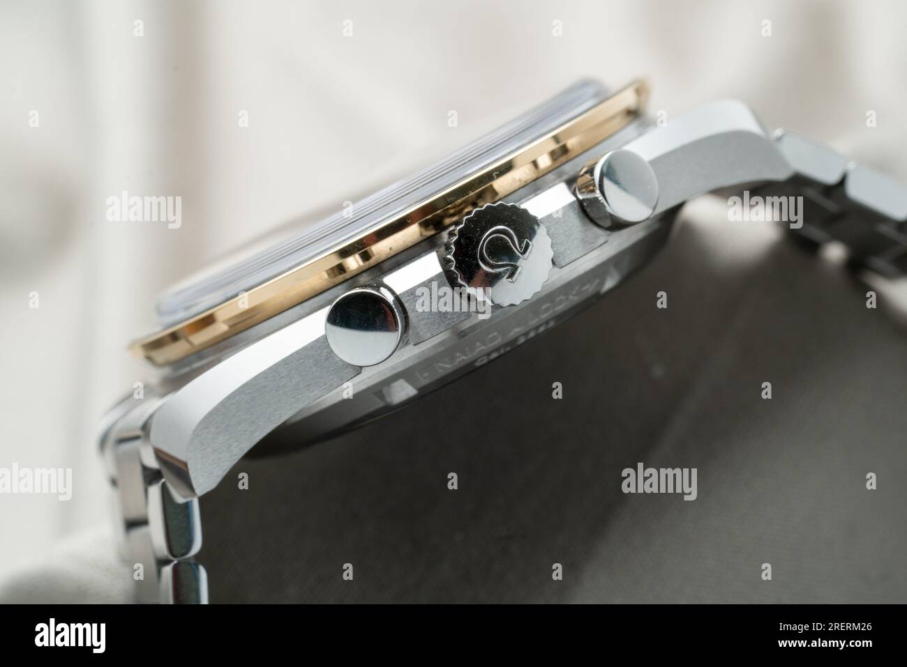 Omega Speedmaster Apollo 11 50th anniversary Ref. 310.20.42.50.01.001 ...