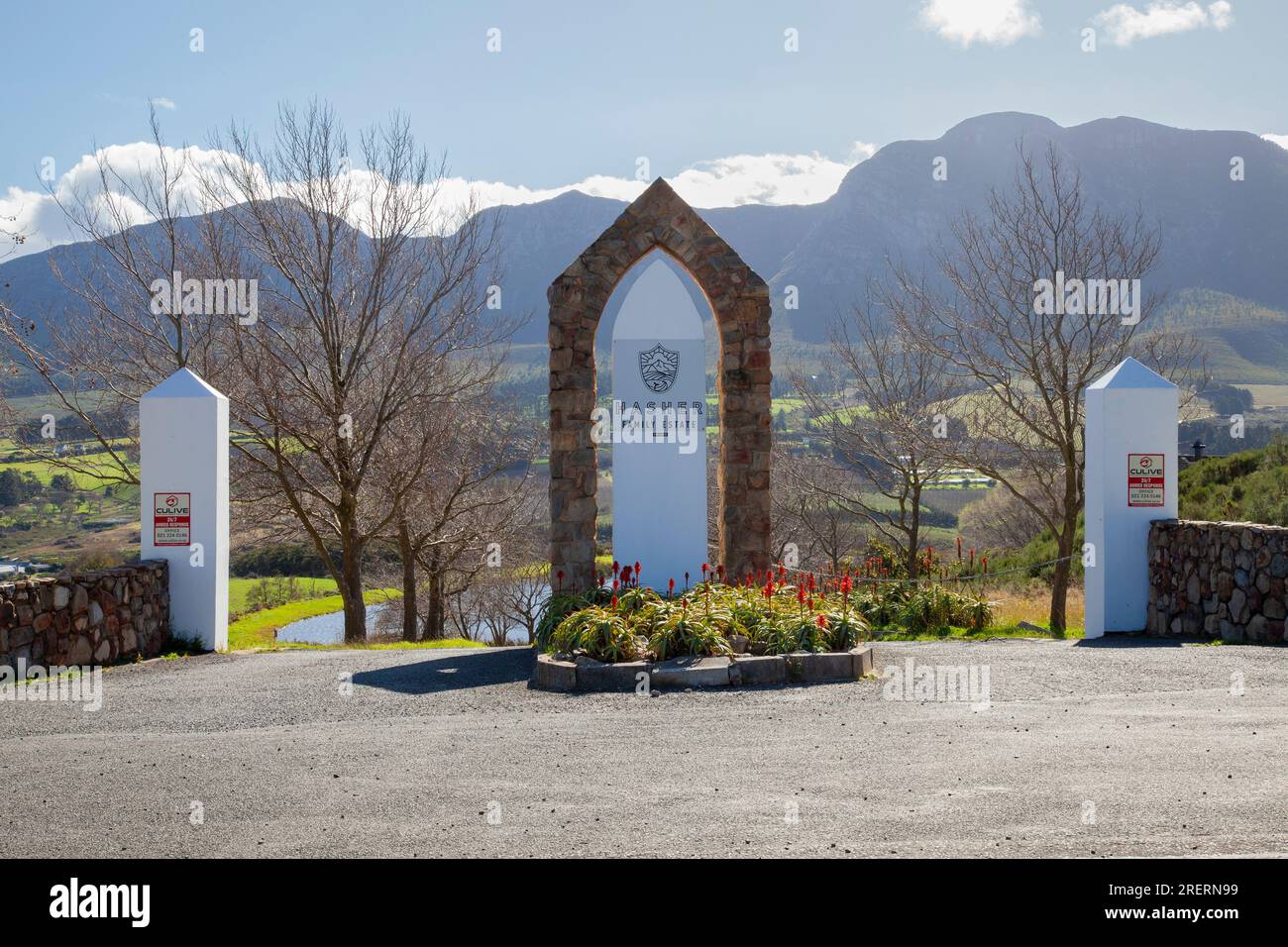 Family estate hi-res stock photography and images - Alamy