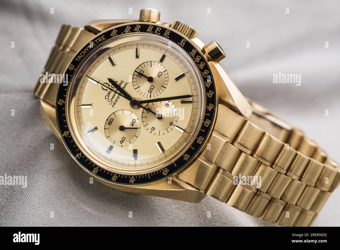 Extremely rare Omega Speedmaster Apollo XI BC345.0802 in white and ...