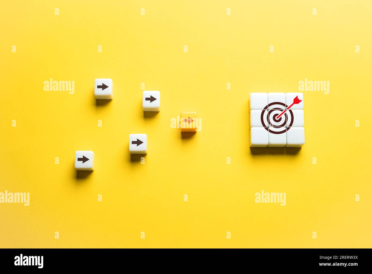 Be the first to reach the goal. Competition and race. Progress ...