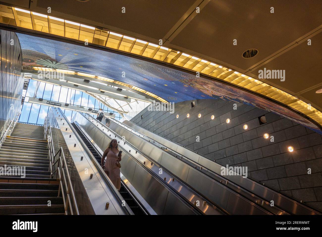 The interior lobby of the seven line subway extension in Hudson yards ...