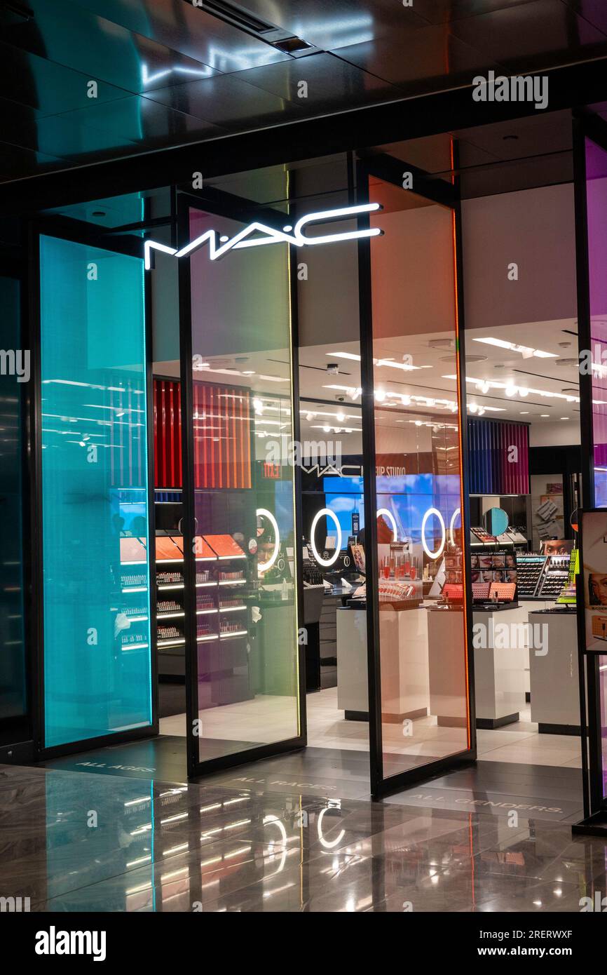 The Shops at Hudson Yards complex are part of a luxury indoor mall, New York City, USA 2023 ...