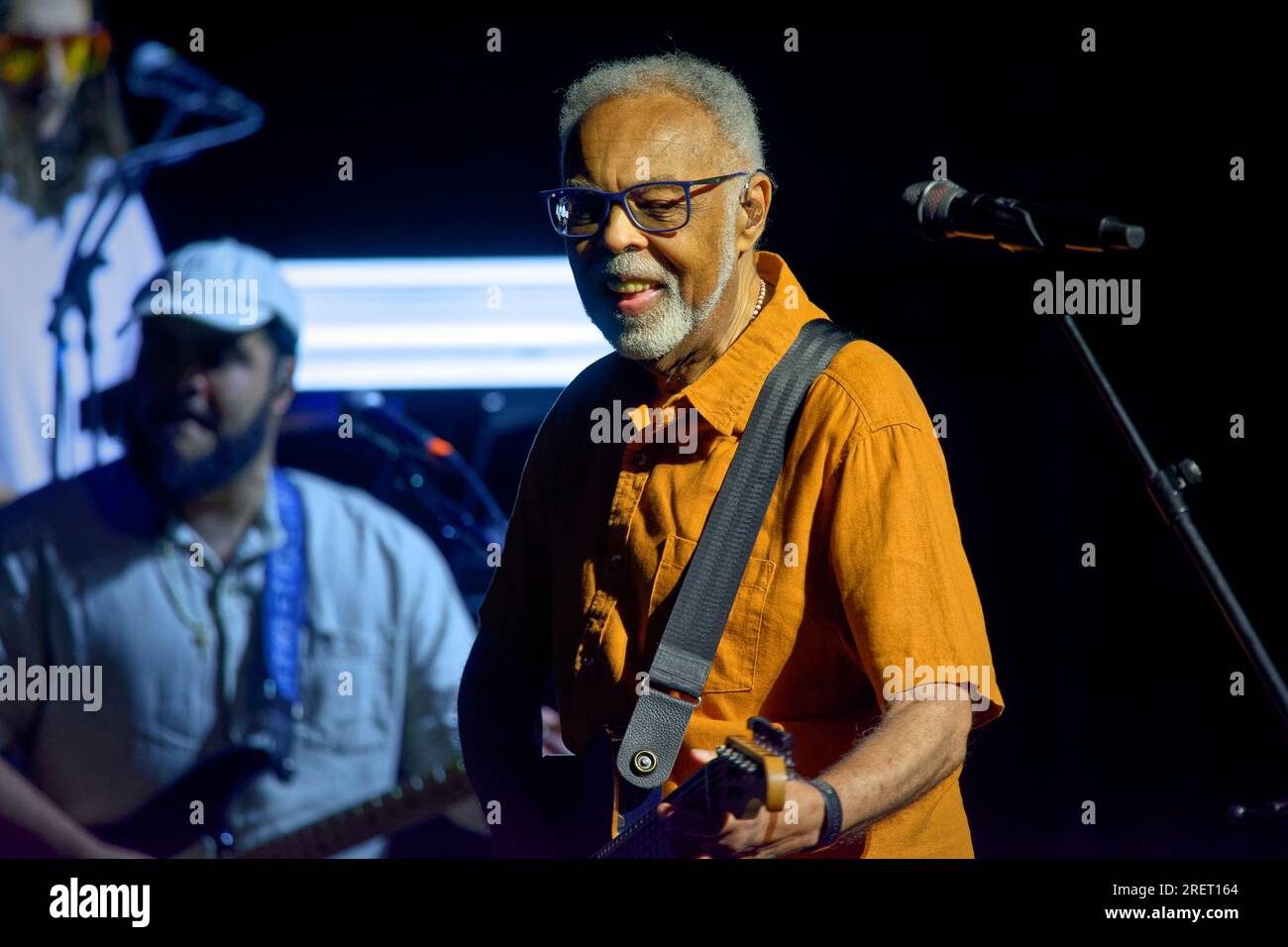 Royal party multicultural hi-res stock photography and images - Alamy