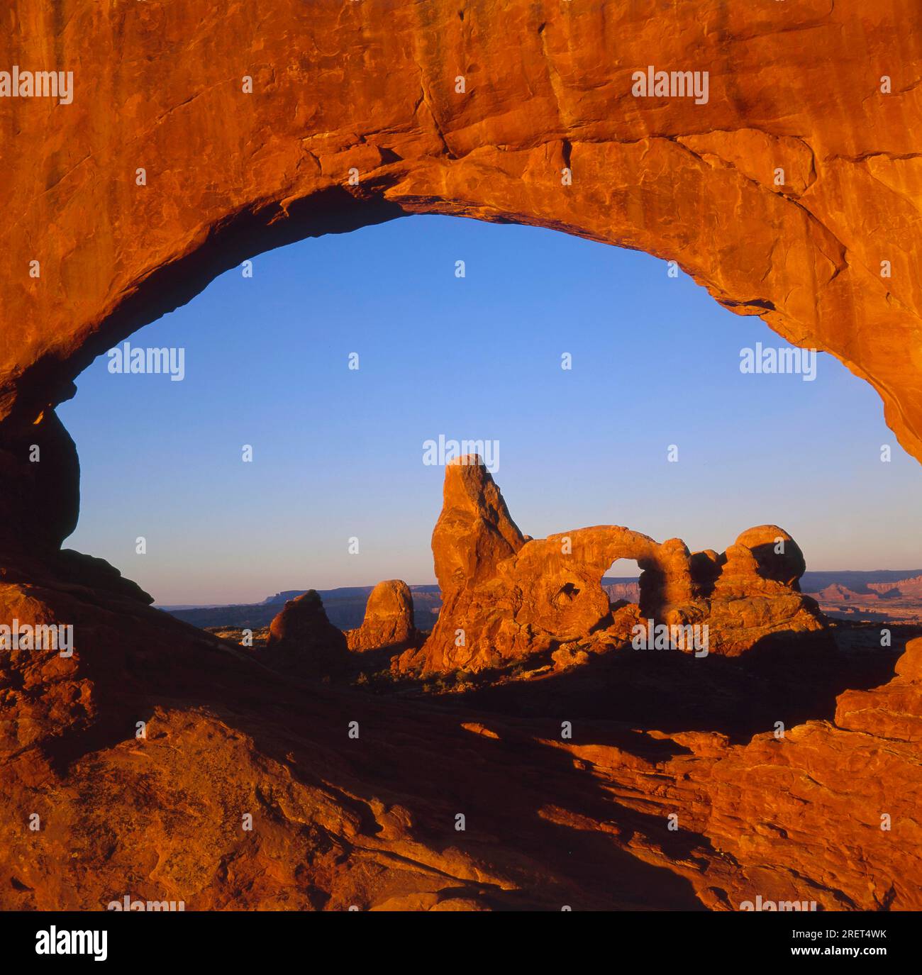 View through North Window to Turret Arch, sunset, Arches National Park ...