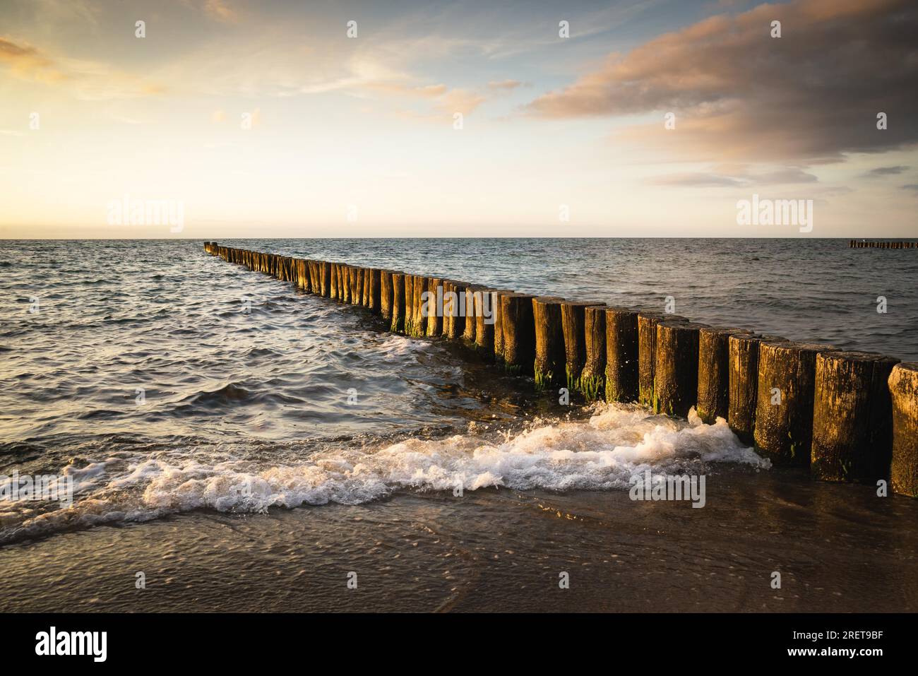 Wooden sea breaker hi-res stock photography and images - Alamy