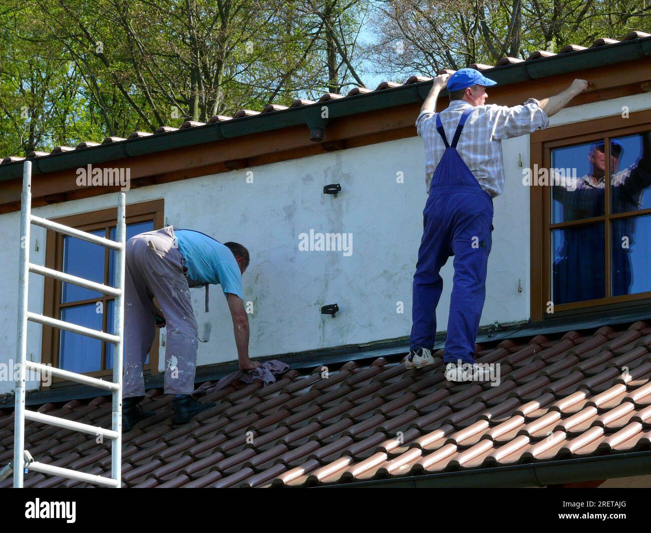 Construction site staff accommodation hi-res stock photography and ...