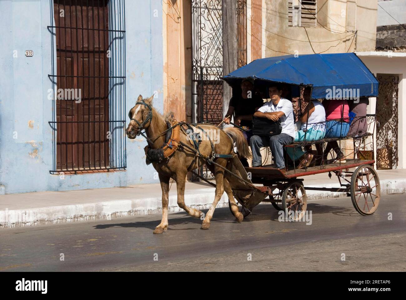 Horse-drawn carriage, Cardenas, Cuba Stock Photo - Alamy