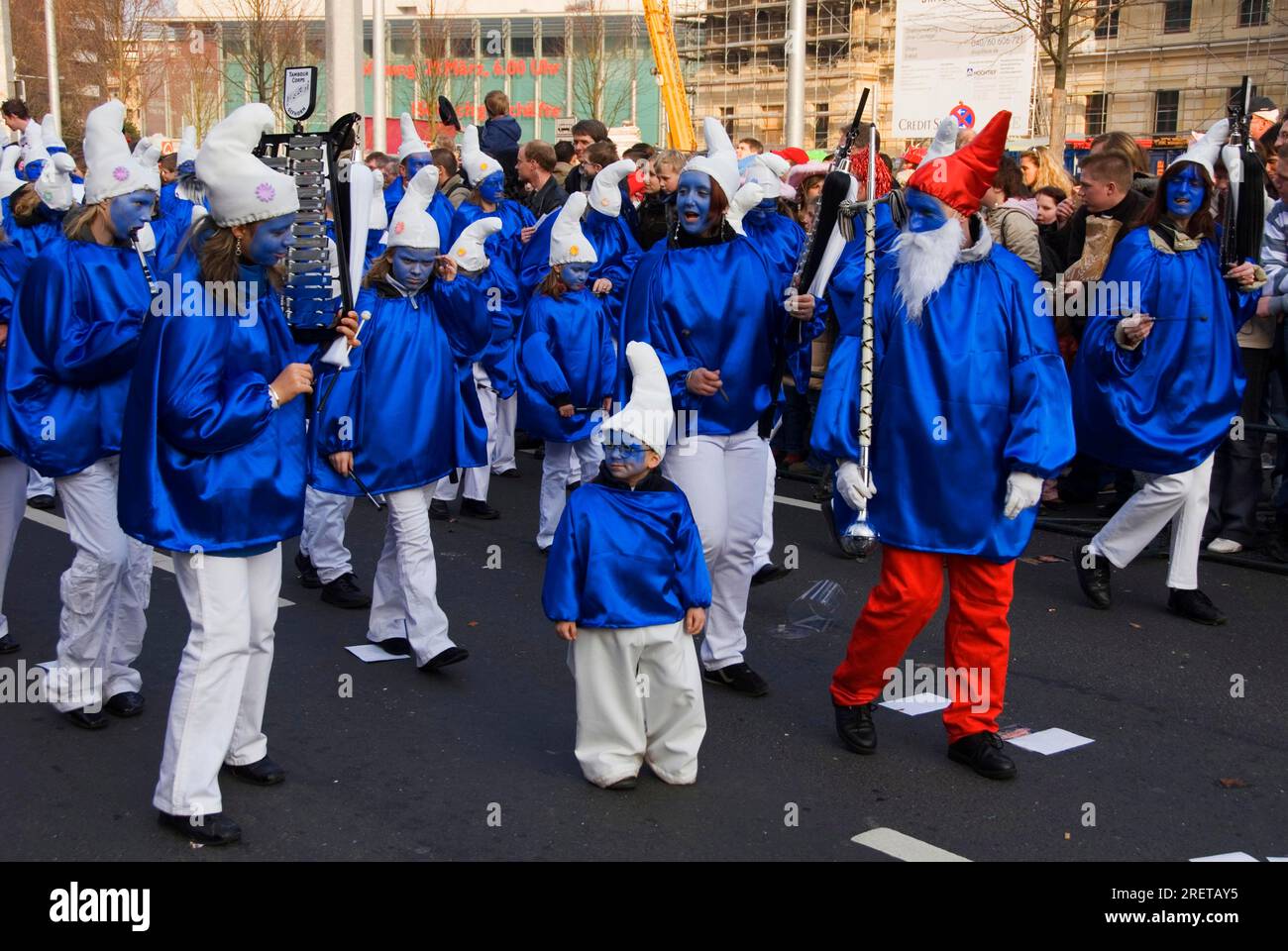 People dressed as Smurfs, Smurf, Brunswick, Lower Saxony, Germany Stock ...