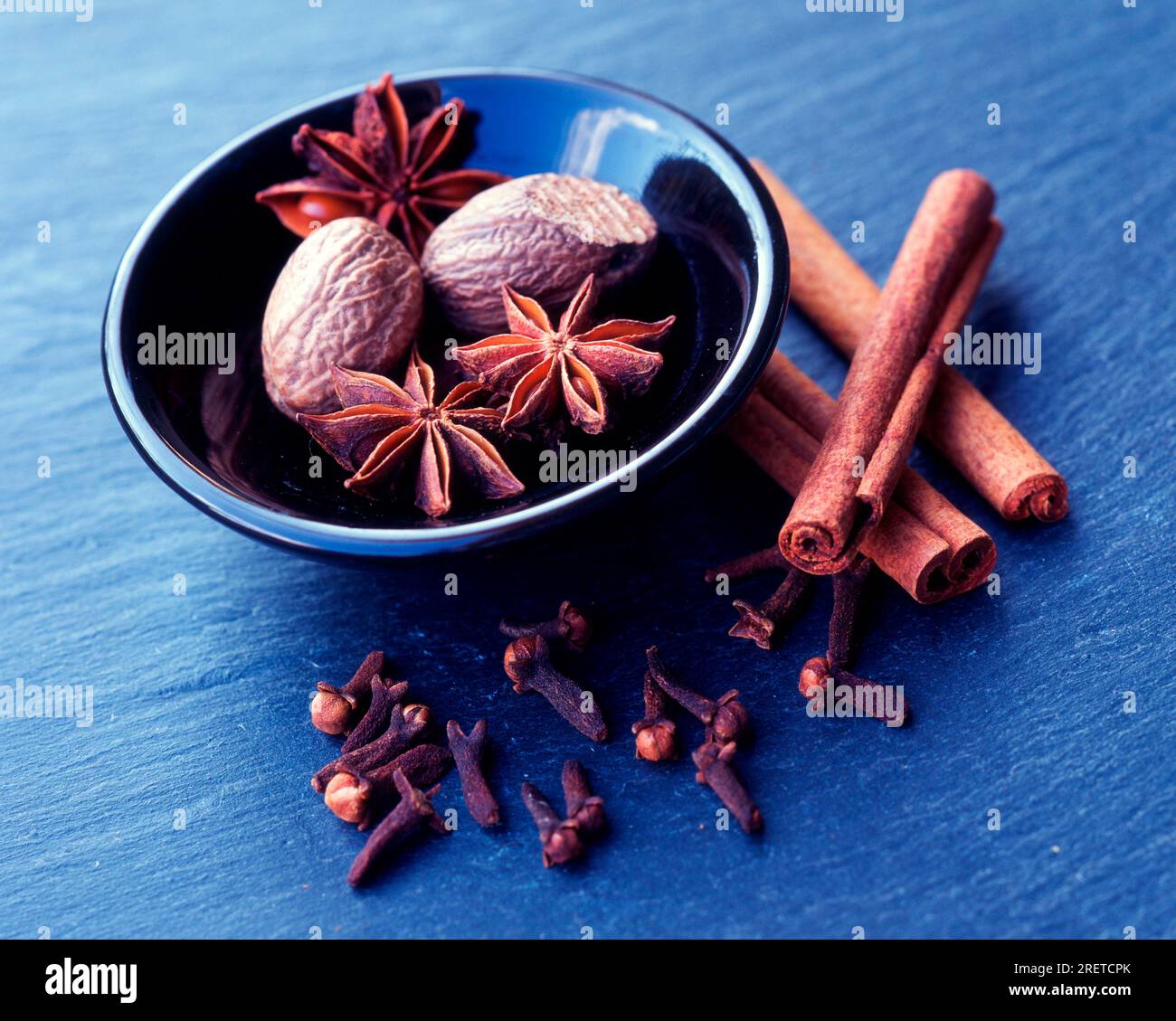 Peel cinnamon hi-res stock photography and images - Alamy