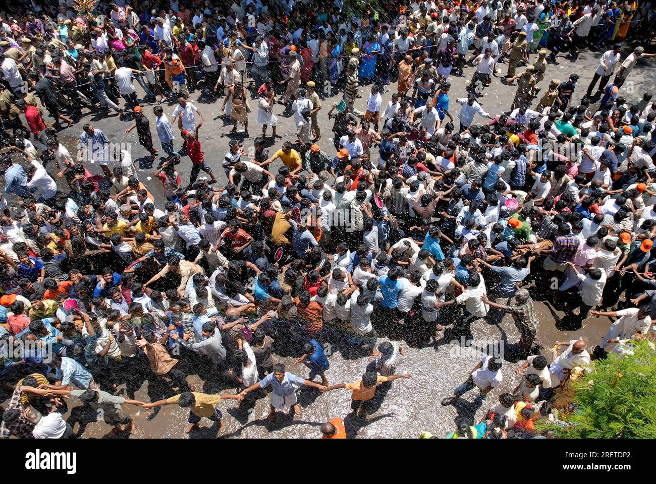 Devotees pulling the chariot in temple chariot procession during ...