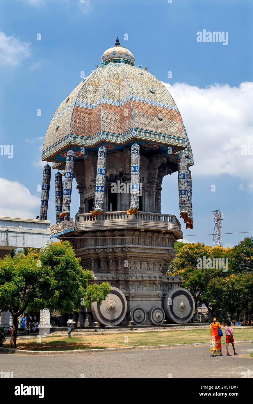 101 feet tall 2700-tonne granite stone of temple chariot in ...
