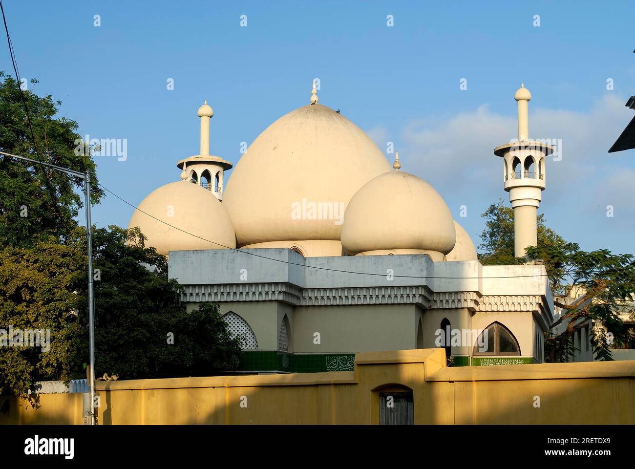 Thousand Lights, a multi-domed mosque in Anna Salai in Chennai, Tamil ...