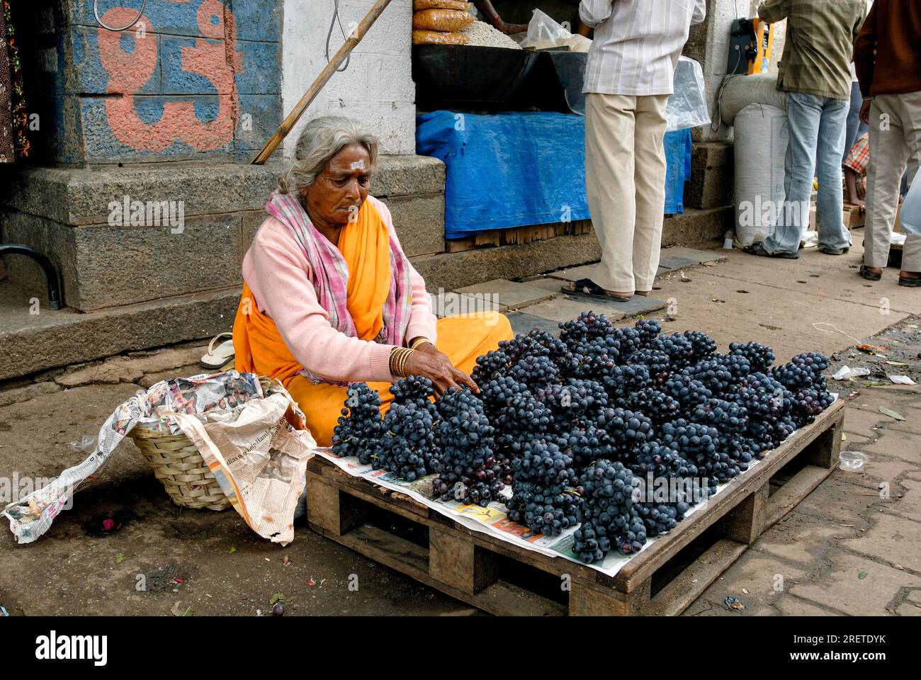 India wine growing hi-res stock photography and images - Alamy