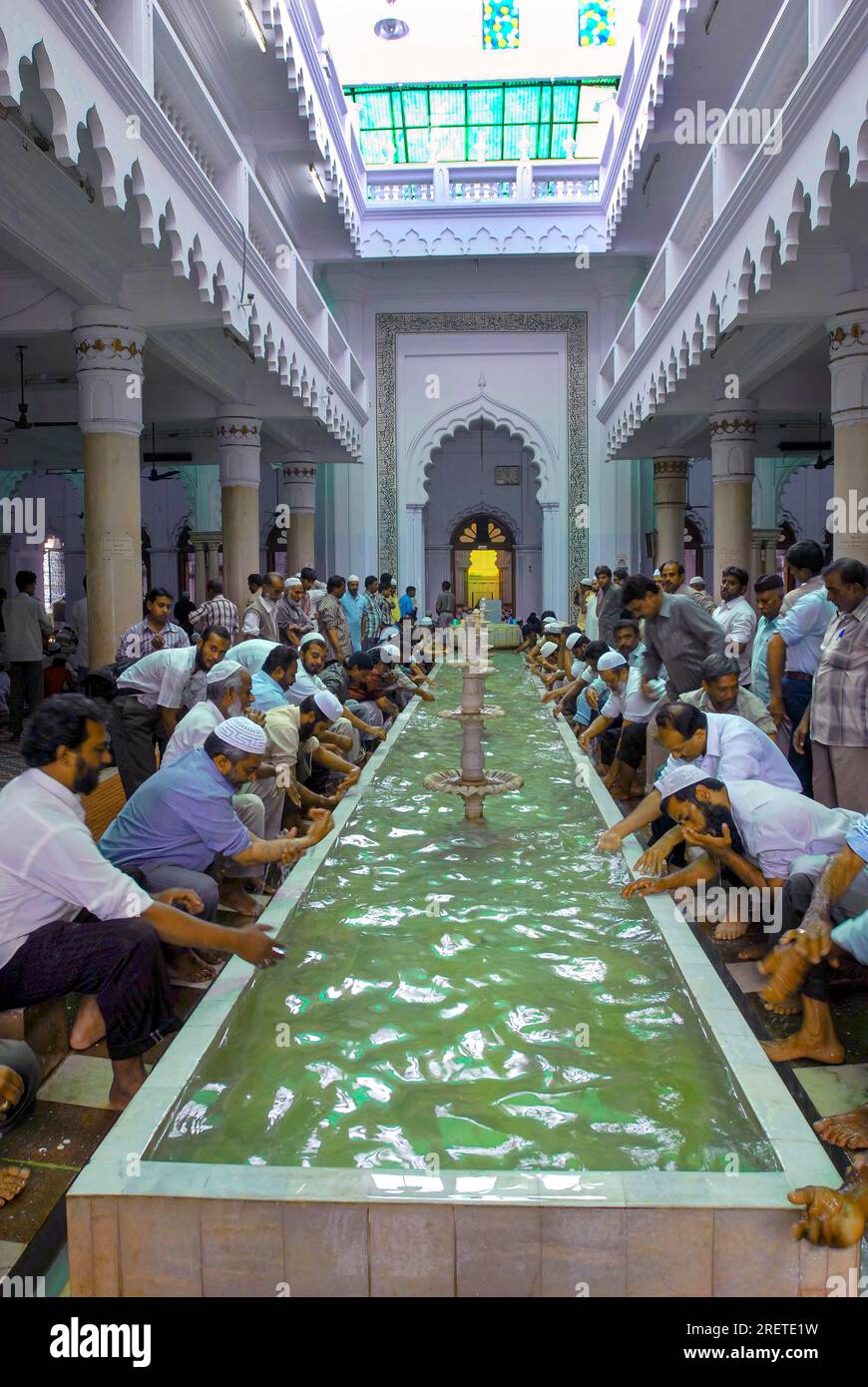 Ritual ablution at pool before namaz The Jamia Masjid in Bengaluru ...