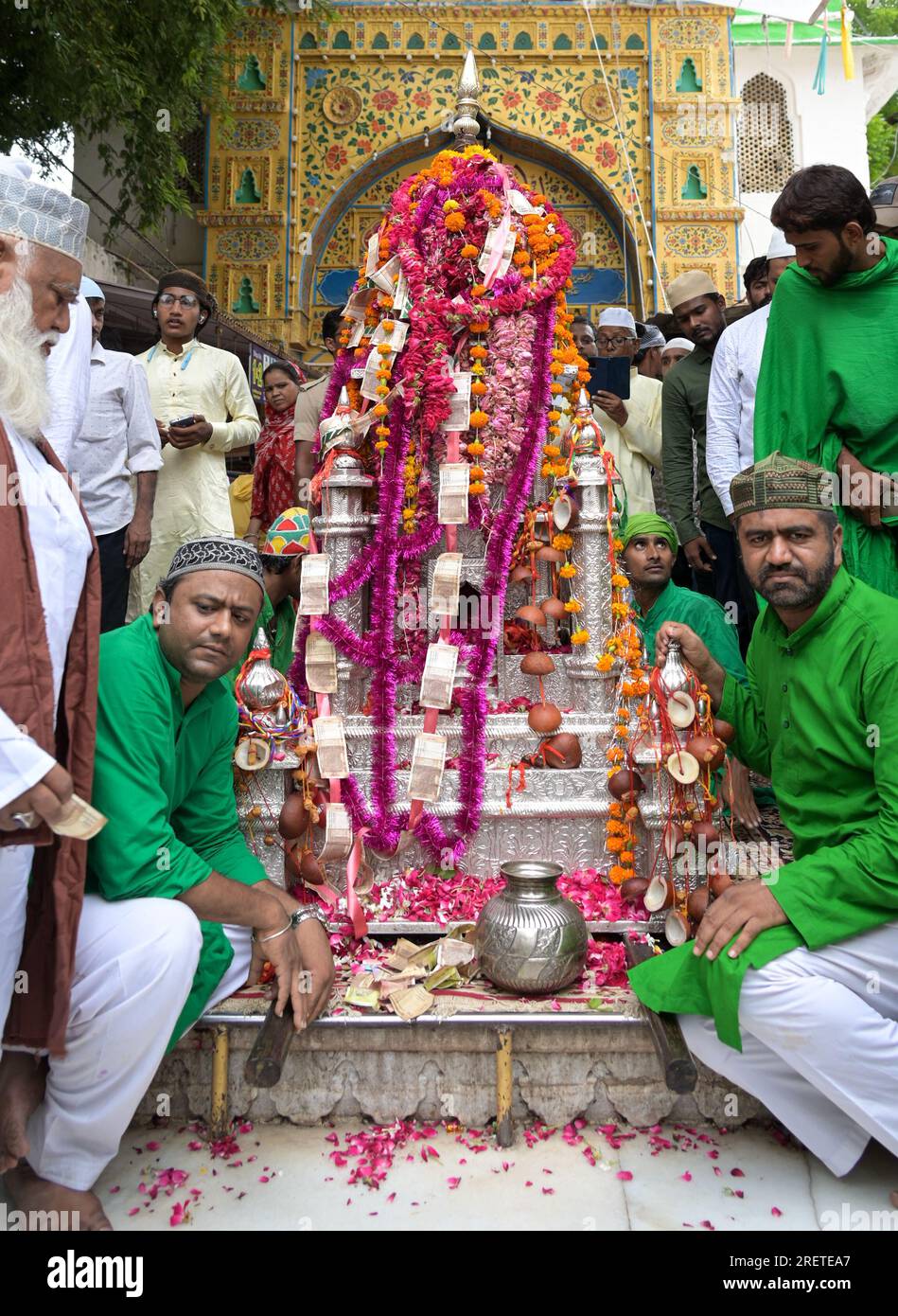 Silver taziya hi-res stock photography and images - Alamy